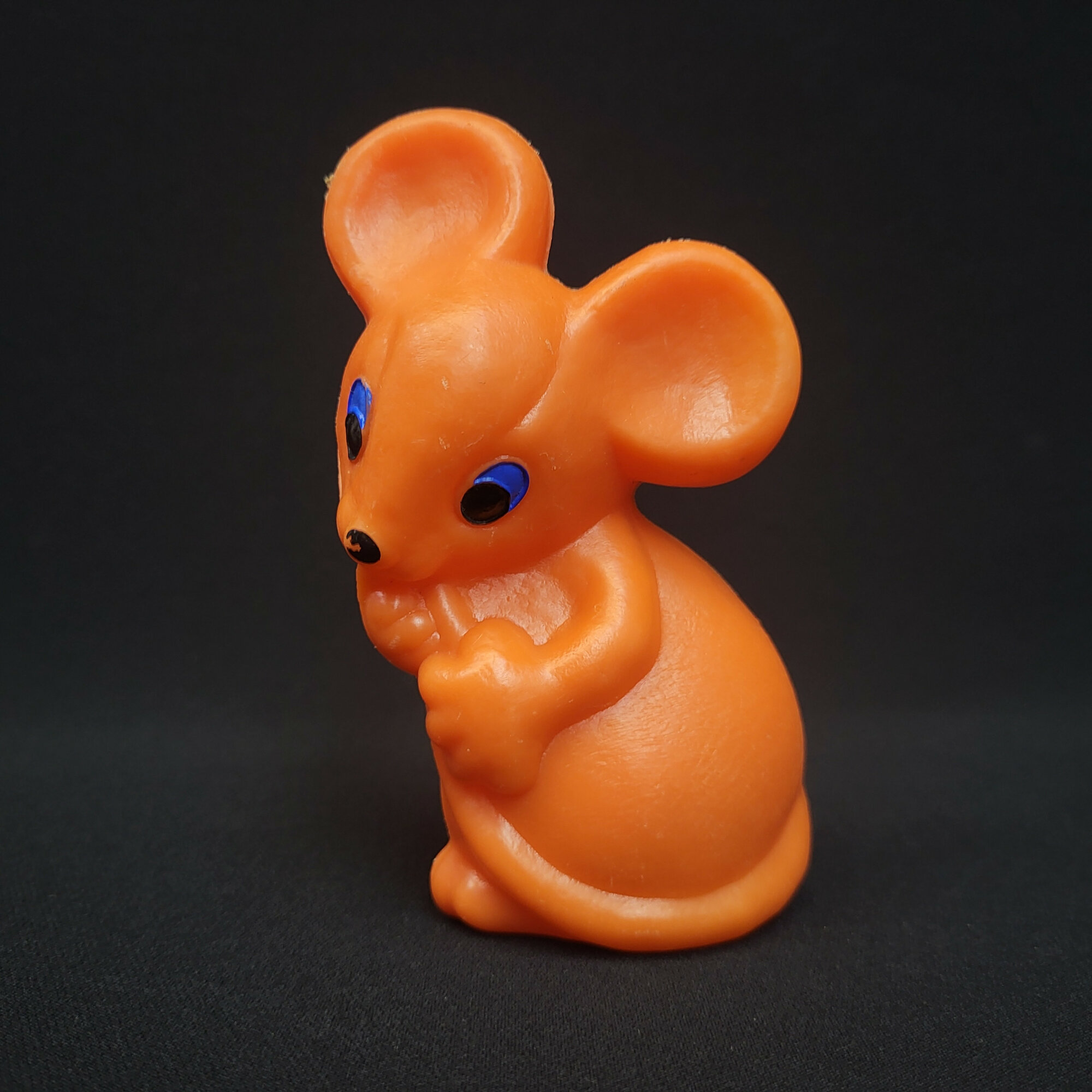 Игрушка винтажная, СССР. Пластизоль, фигурка мышонка оранжевого цвета для детской игры