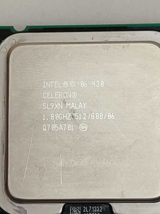 Процессор Intel Celeron 430 SL9XN LGA775 1.80 GHz