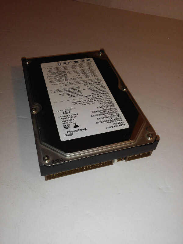 Жесткий диск Seagate 9E2003 36,7Gb U160SCSI 3.5" HDD