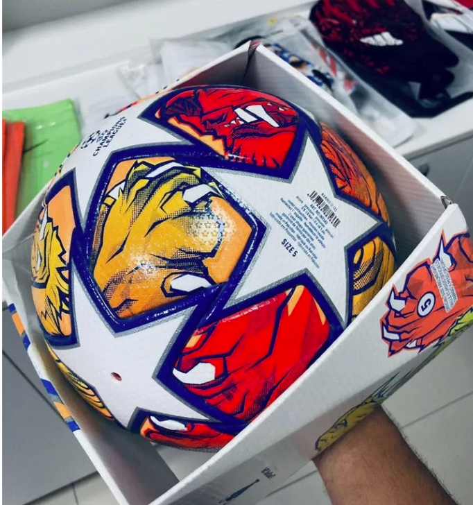 Мяч футбольный Лига Чемпионов Лондон Финал Final 2023/34 , FIFA Quality Pro размер 5