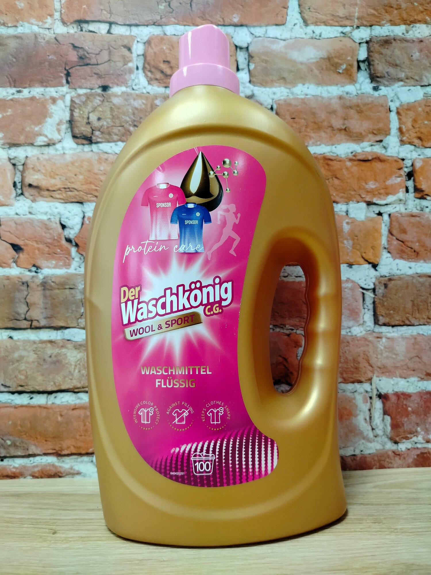 Der Waschkonig C.G. Protein Care Wool & Sport Гель для стирки спортивных вещей и иделий из шерсти и шелка 3 л на 100 стирок