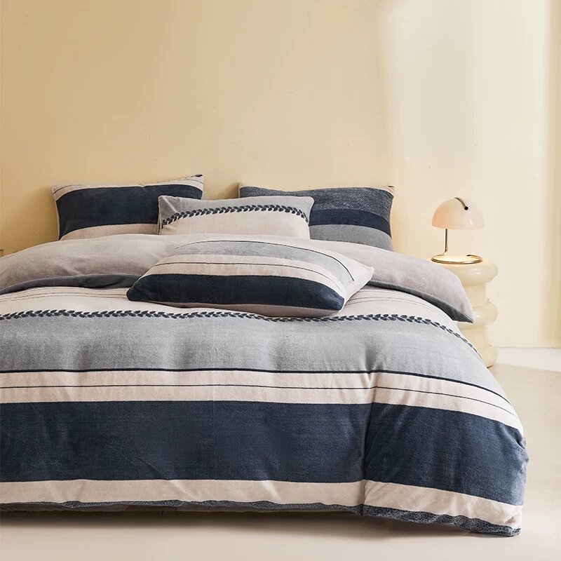 Комплект постельного белья Heilan Home из четырех предметов, утолщенный и с флисовой подкладкой, из молочного вельвета,
