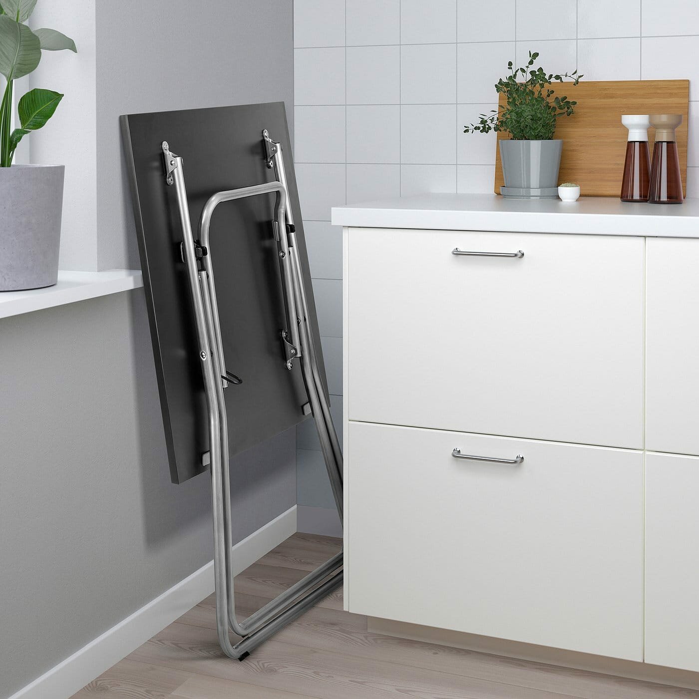 Стол обеденный складной IKEA GUNDE, черный, 67x67 см