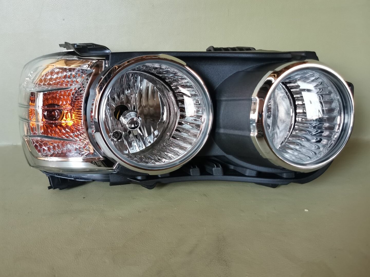 Фара передняя правая для Chevrolet Aveo T300 (2011-20гг) AD01-AVO11-001ECR