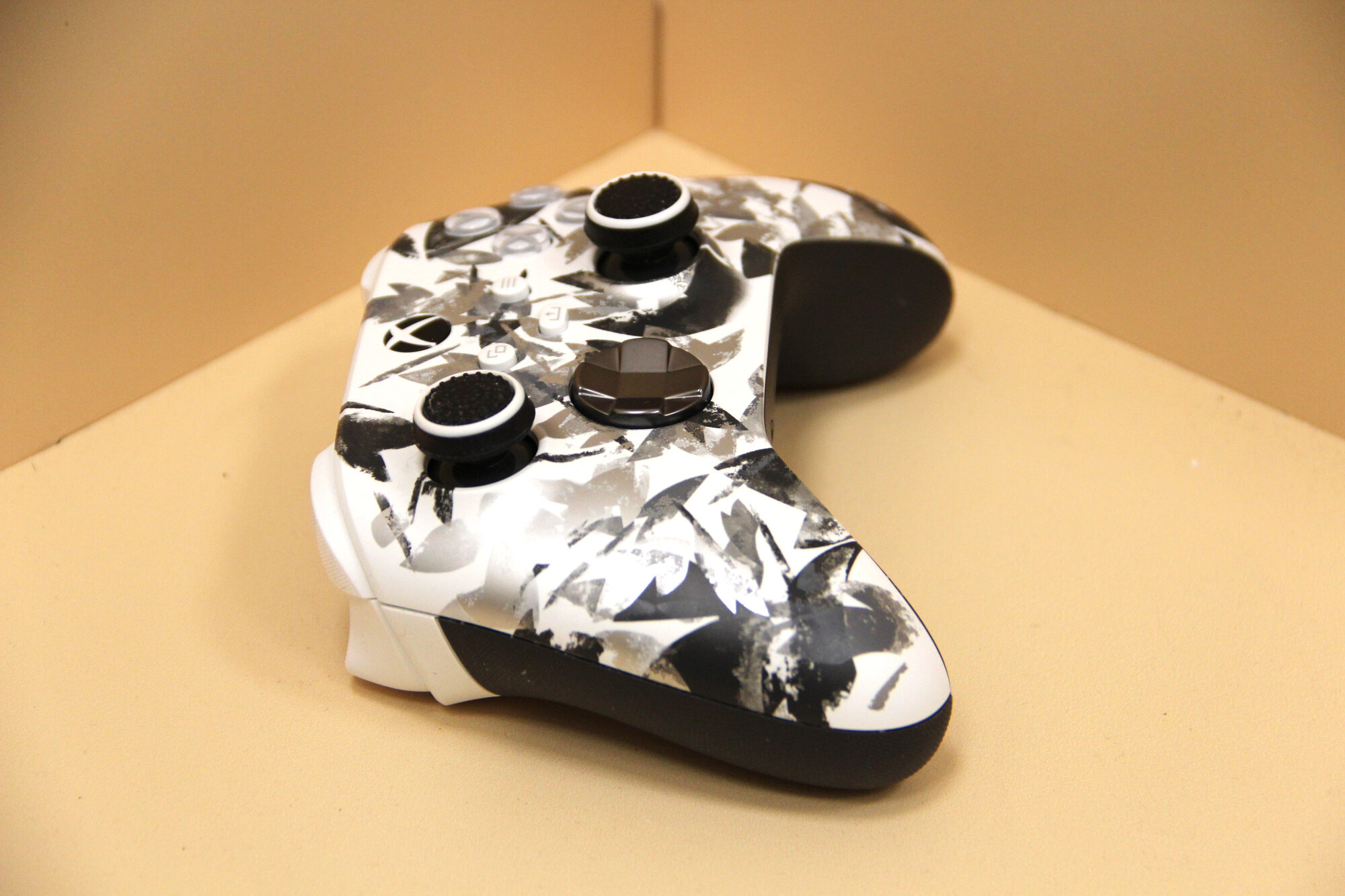 Геймпад Microsoft Xbox Wireless Controller Breaker Серый — фото 1