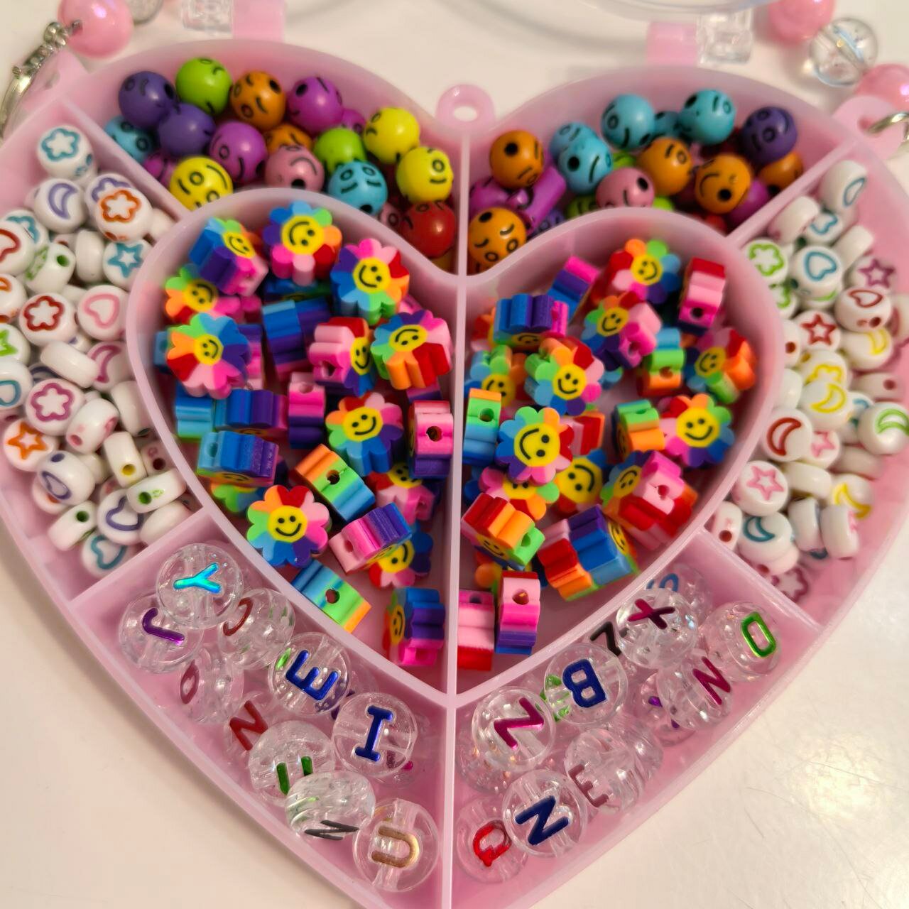 Набор из бисера "Яркие сердца-6"