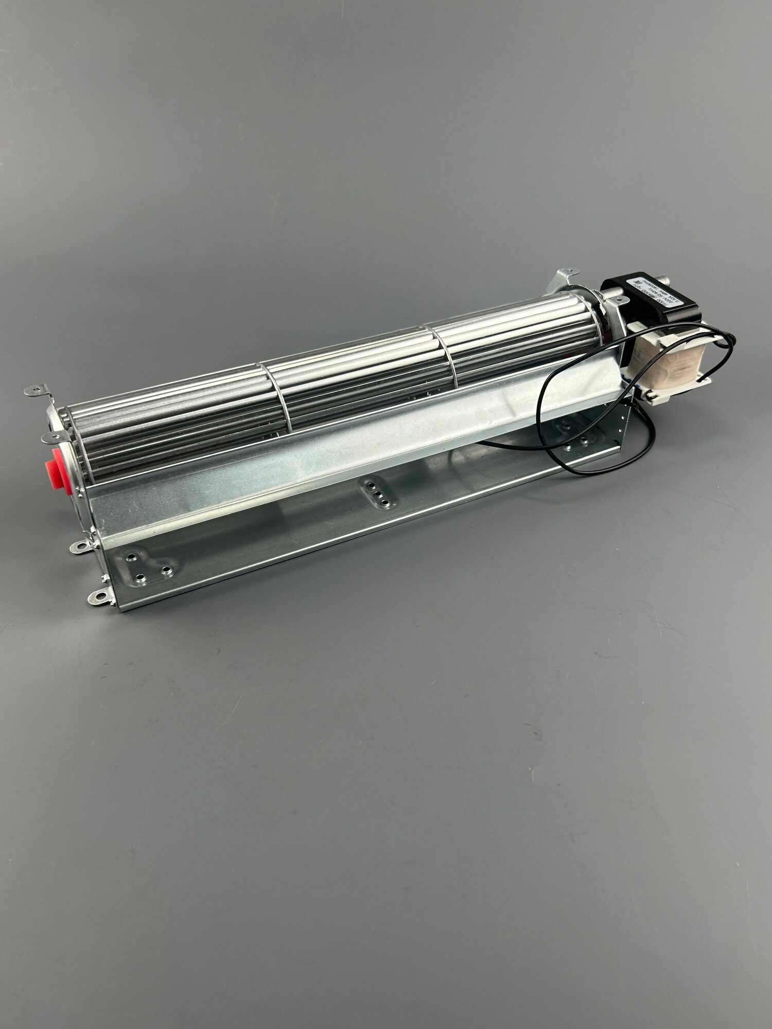 Вентилятор тангенциальный 48W 220V 1900RPM TF300х60 правый