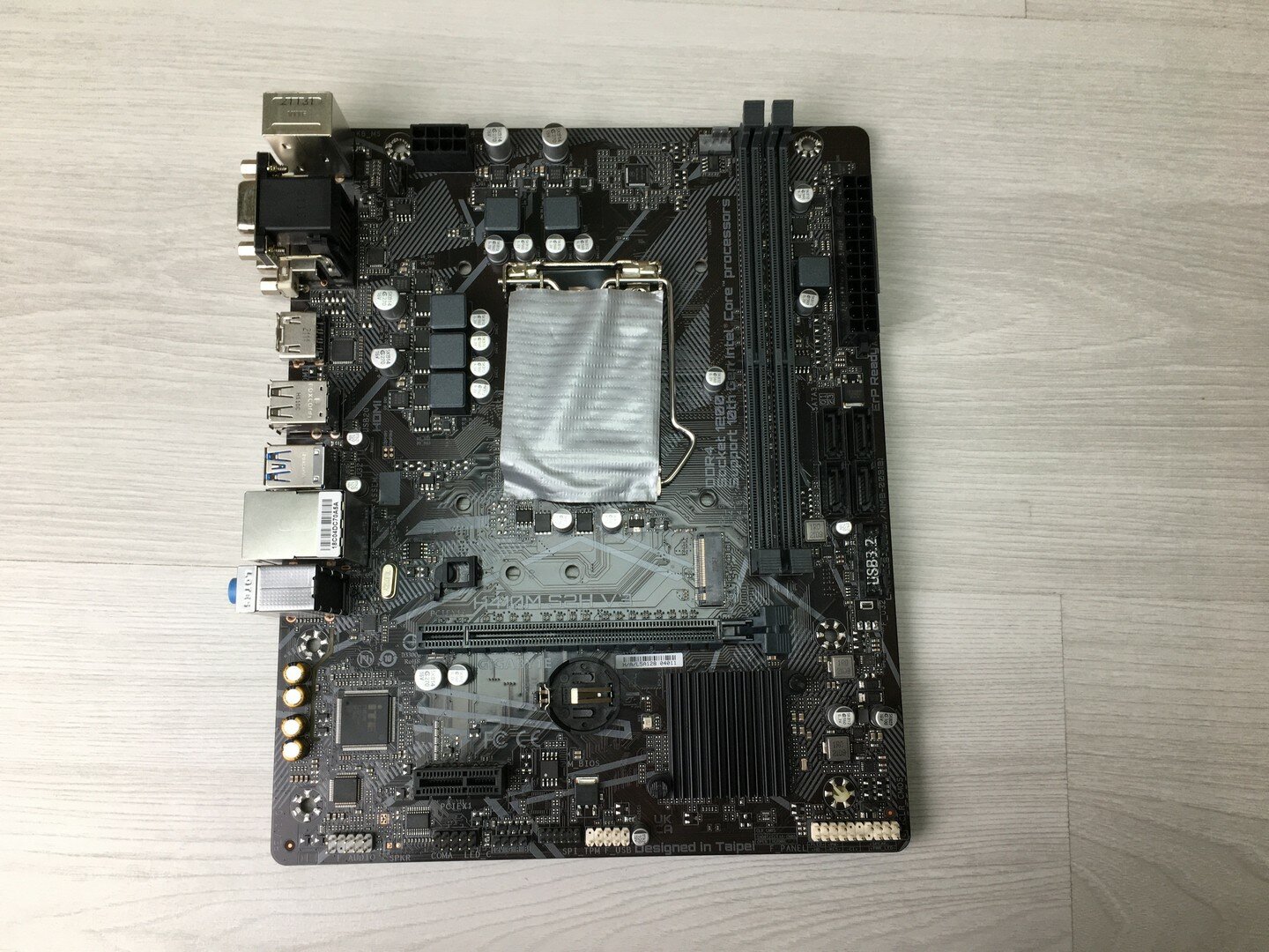 Материнская плата S-1200 Gigabyte H410M S2H V3 2XDDR4/M.2/VGA/DVI/HDMI/mATX без планки