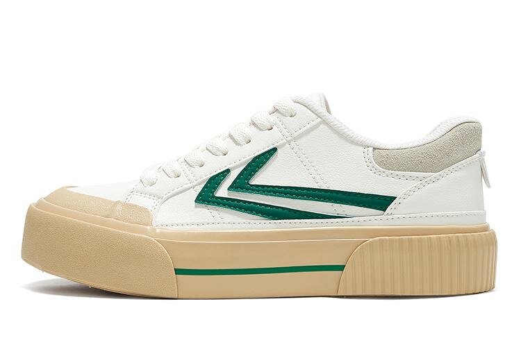 Кроссовки 370