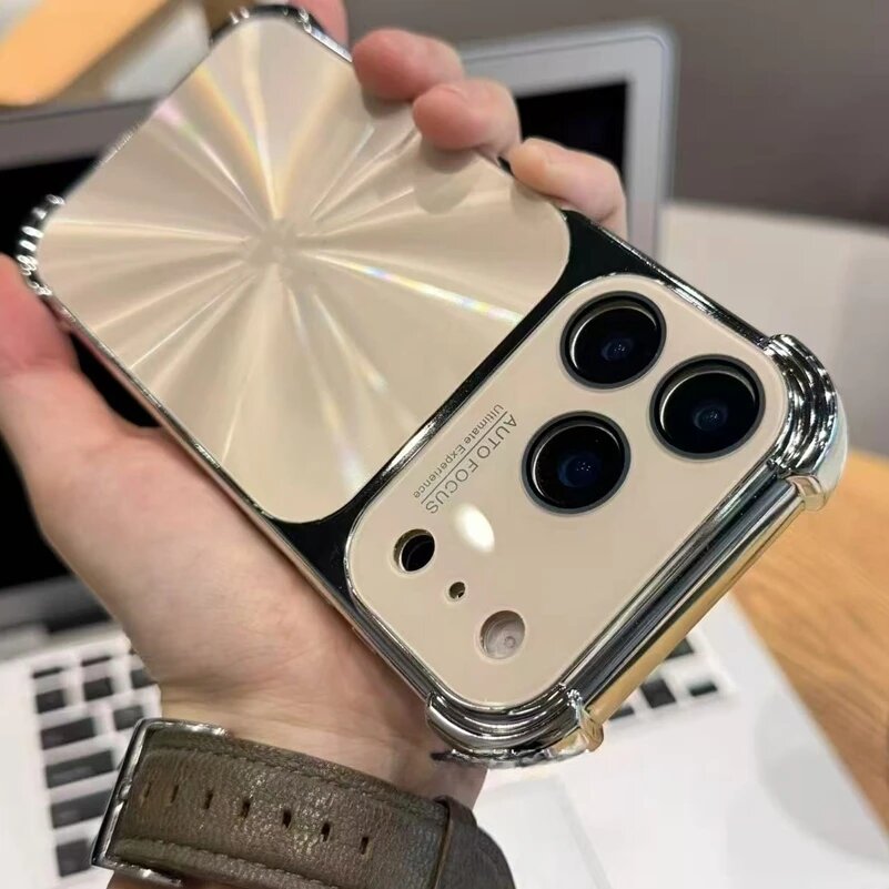 Роскошный золотой чехол для iPhone 17 Pro Max