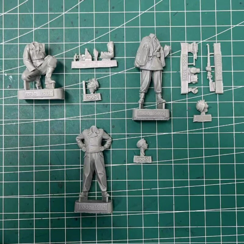 Миниатюрные модели танков из смолы 1/35, набор для сборки, 3 фигуры