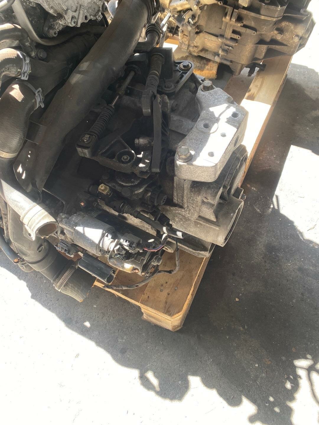Стартер для Volkswagen Passat CC 2.0 OEM 02M911024
