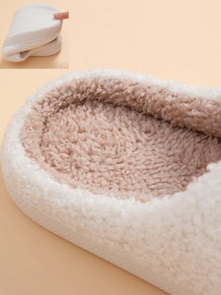 Slippers — фото 1