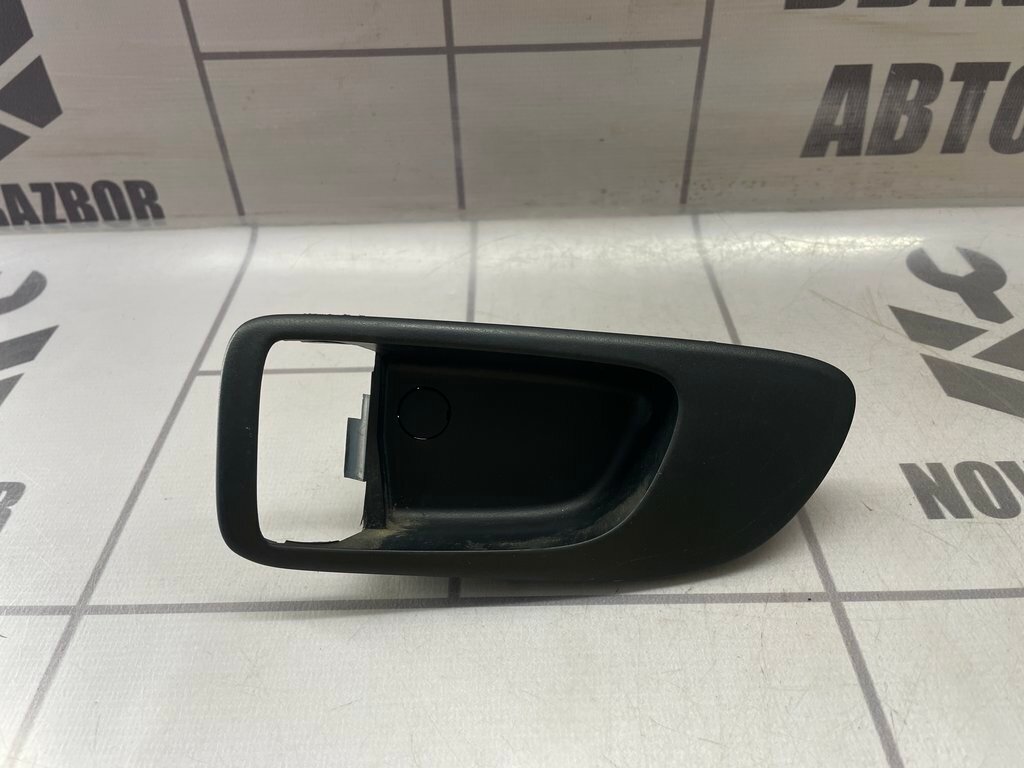 Накладка ручки внутренней Mazda Mazda 6 GG 02-07