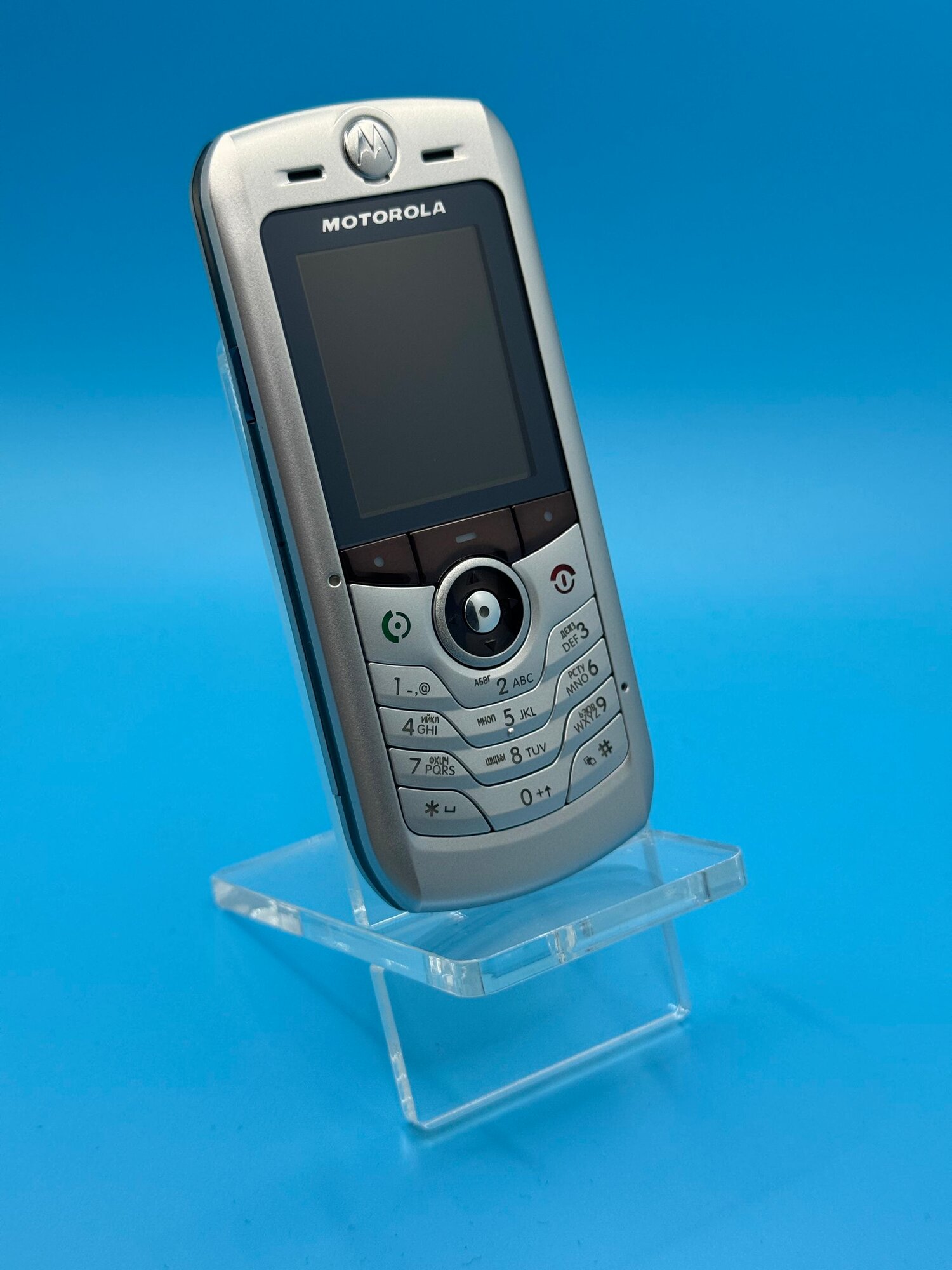 Мобильный телефон Motorola SLVR L2