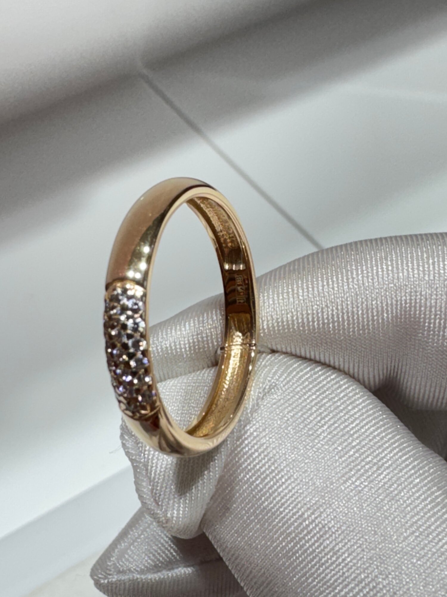 Кольцо обручальное AQUAMARINE, красное золото, 585 проба, фианит, размер 19.5, ширина 4 мм, бесцветный — фото 1