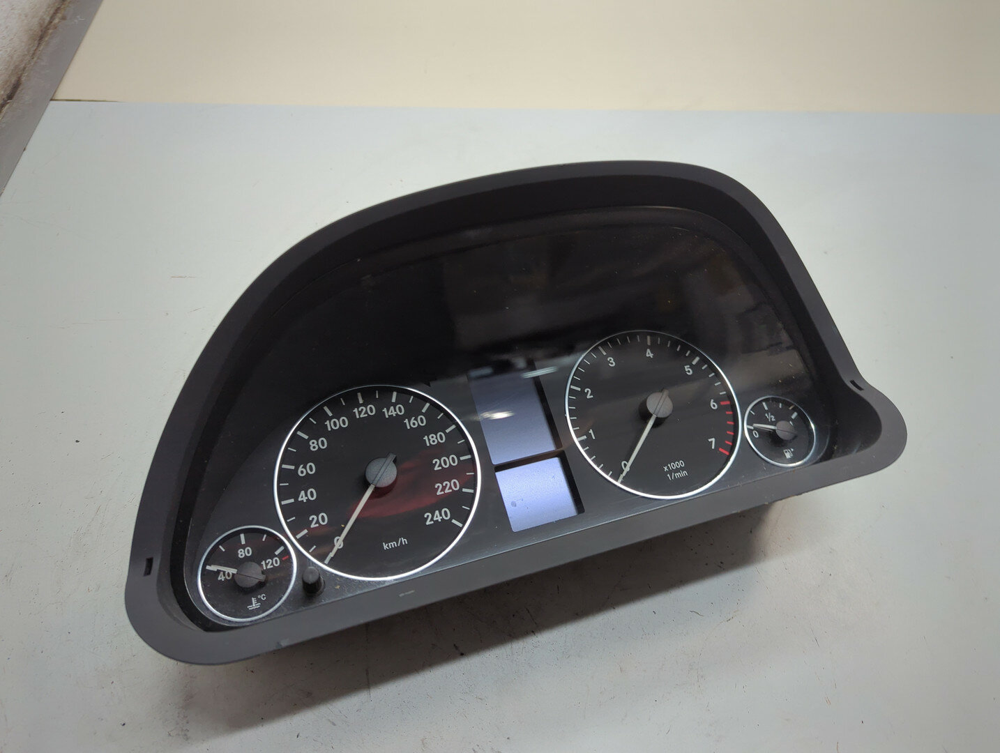 Приборная панель Mercedes A W169 Б/У
