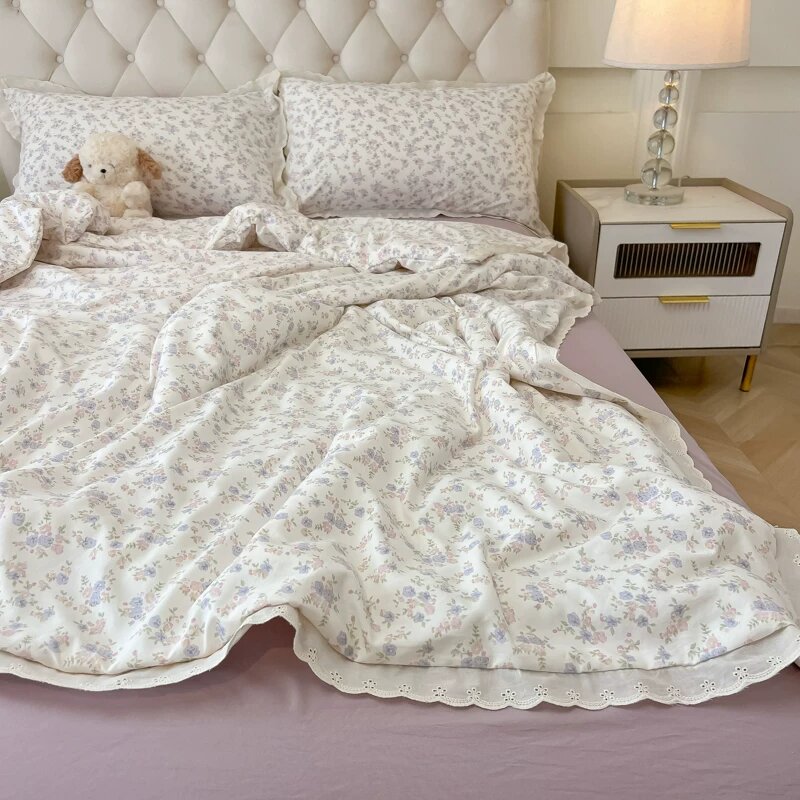 Комплект постельного белья Little Lady Style из четырех предметов: пододеяльник, простыня, юбка для кровати, с