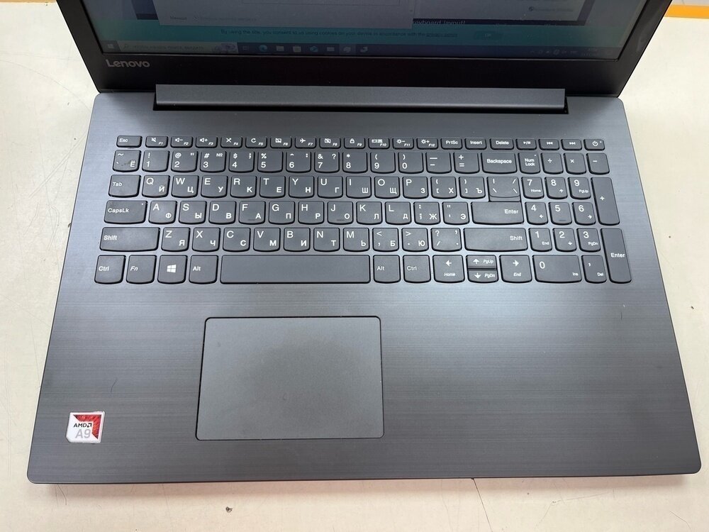 Ноутбук Lenovo V145-15 A9-9425 4Gb SSD 128Gb AMD Radeon R5 series Б/У уценка