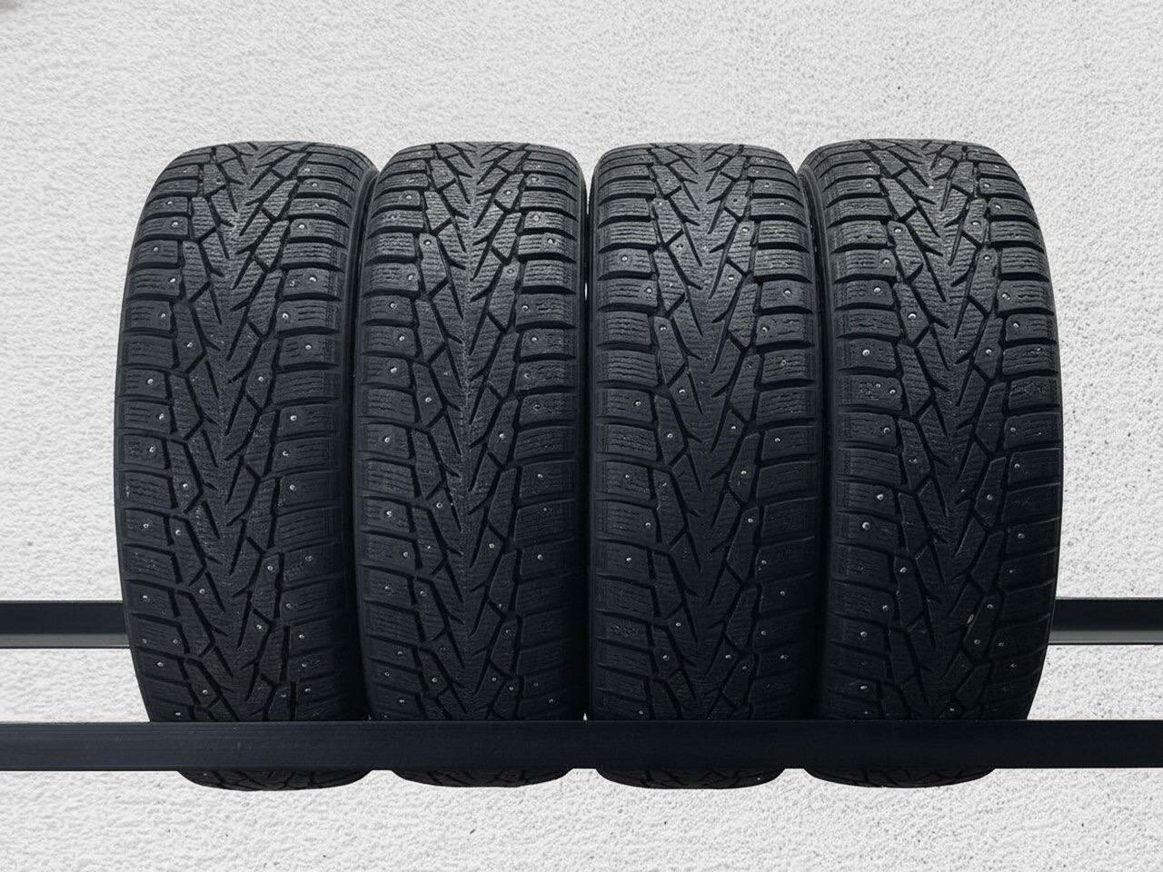Комплект (4 шт) зимних БУ шин шипованные NOKIAN TYRES Nordman 7 205/65 R15 20.0% износ PT0010005 TSB051369