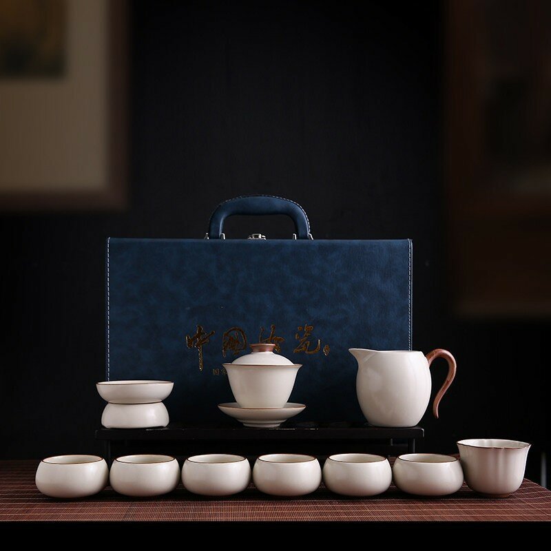 Чайный сервиз Ru Kiln Kung Fu — отличный подарок для корпоративных мероприятий, клиентов, в качестве бонуса для сотрудников, на ежегодных собраниях компании и в качестве деловой сувенирной продукции