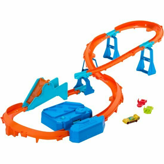 Автотрек Hot Wheels JDB49 с трамплином и мотором 3в1