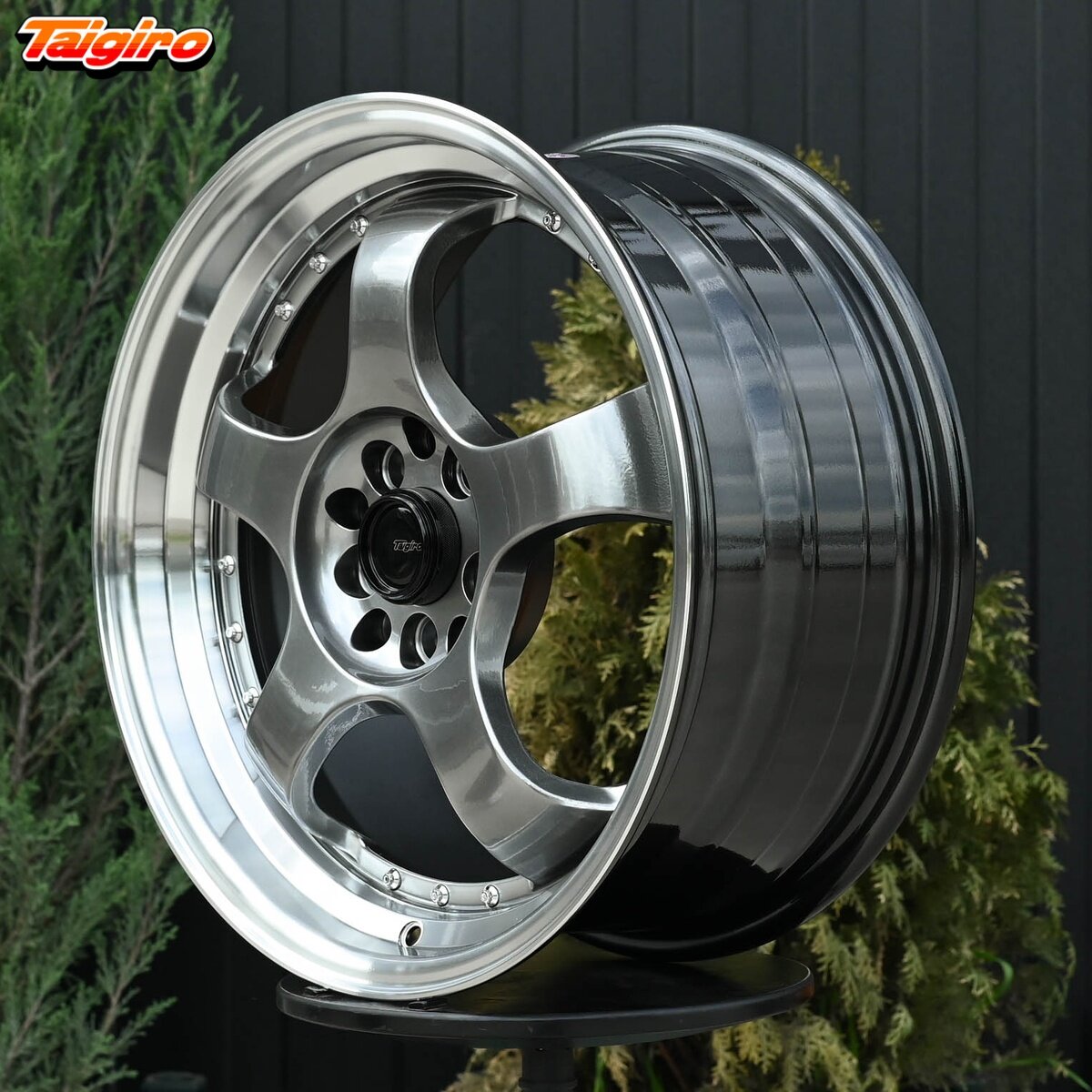 Комплект дисков R17 SSR SP1 Стиль 7.5J ET38 5*100/114.3 Темный хром (DX57)