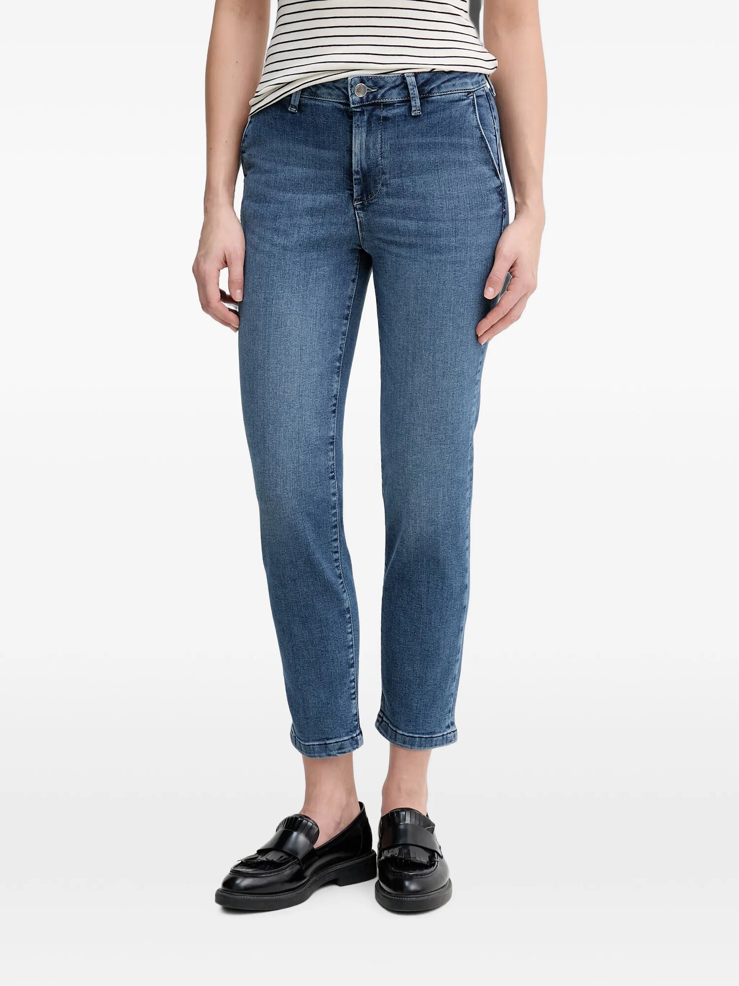 Джинсы Logo-patch straight-leg jeans 