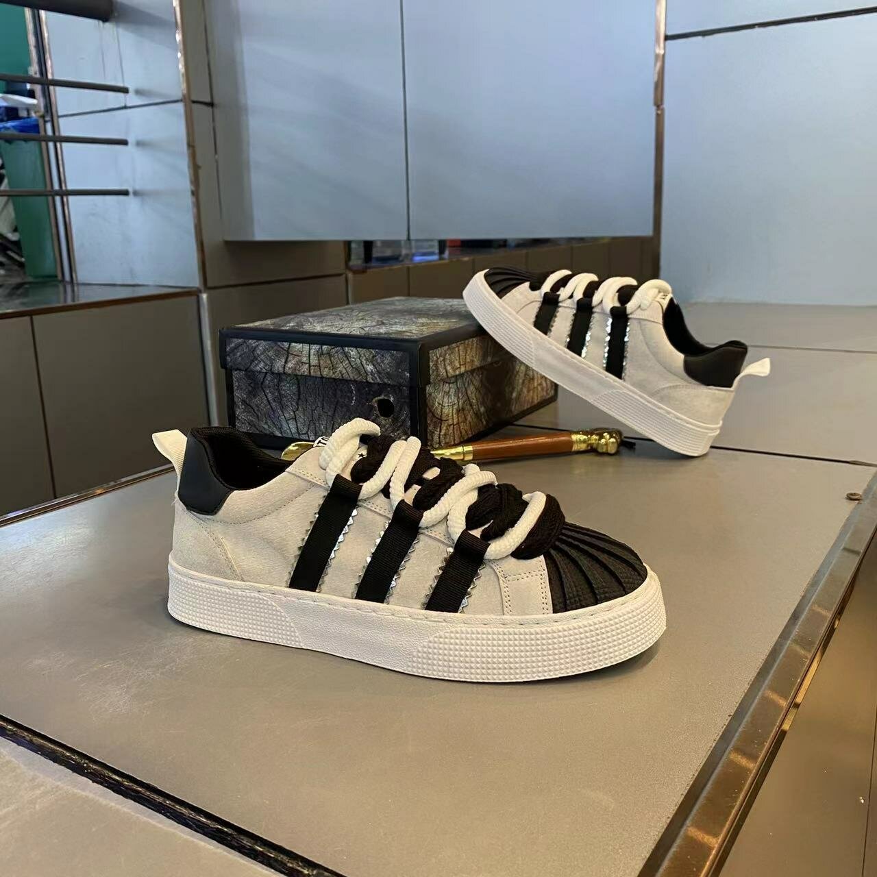 JYL Мужские кеды Для городских прогулок Легкие Универсальные Кожа/White and black [leather stitching]