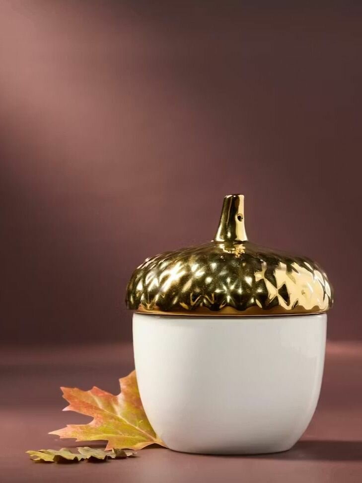 YANKEE CANDLE ароматическая свеча Glistening Leaves Ceramic Acorn