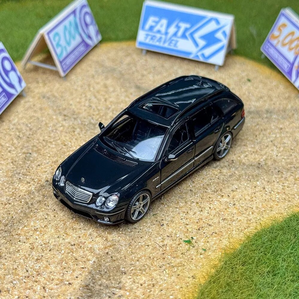 Машинка King Model 1:64 Mercedes-Benz E63 AMG Wagon W211