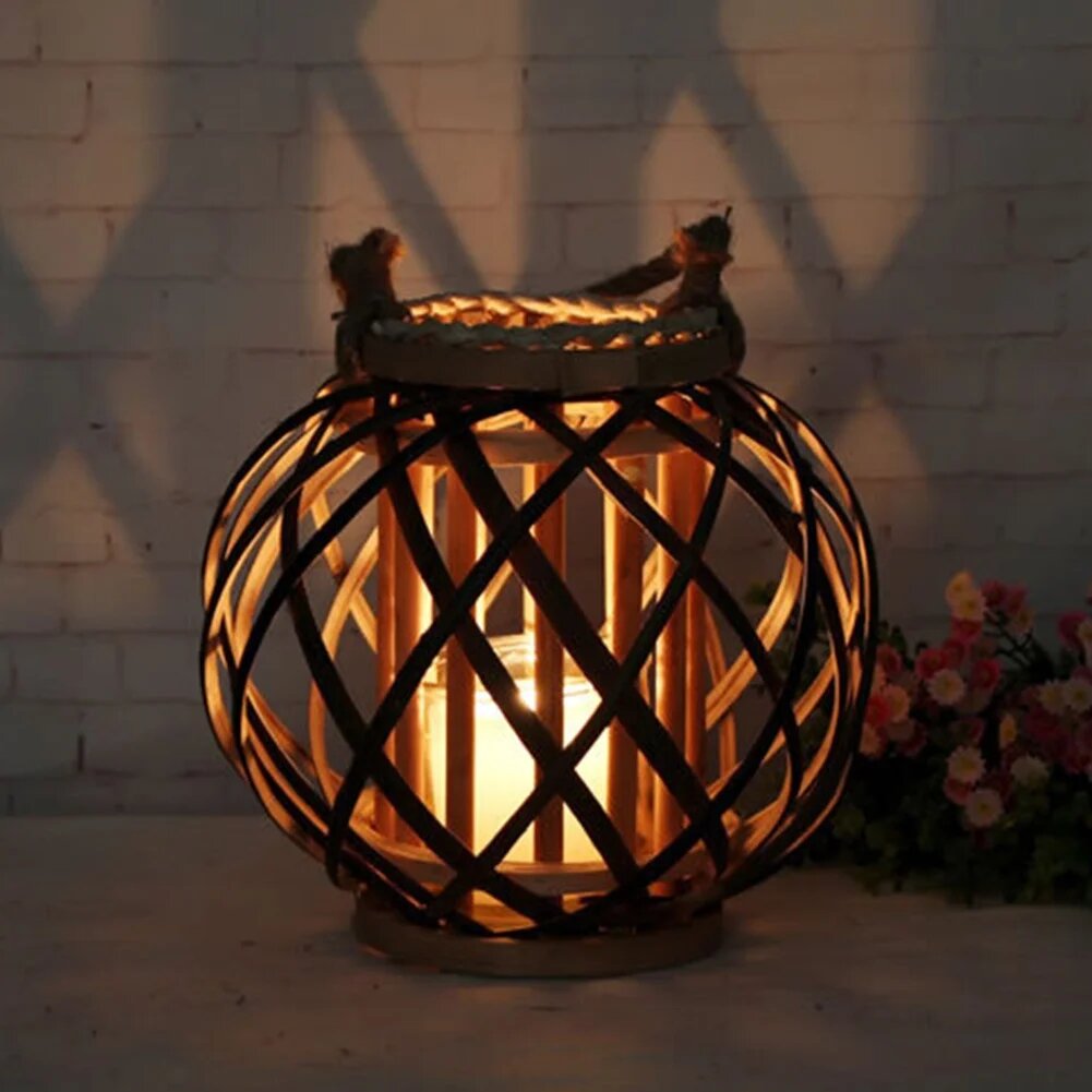 Деревянный плетеный подсвечник круглый