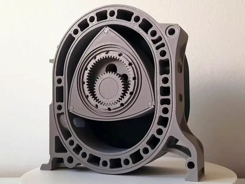 Двигатель Ванкеля модель моторизованная