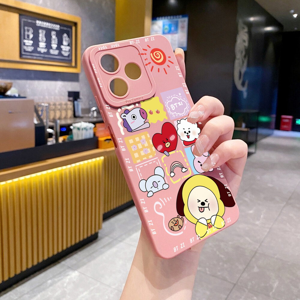 Мягкий чехол для Realme C51/C53/Note 50/Narzo N53 6.74 inches в южнокорейском стиле с изображением BTS BT21 и защитным чехлом для объектива.