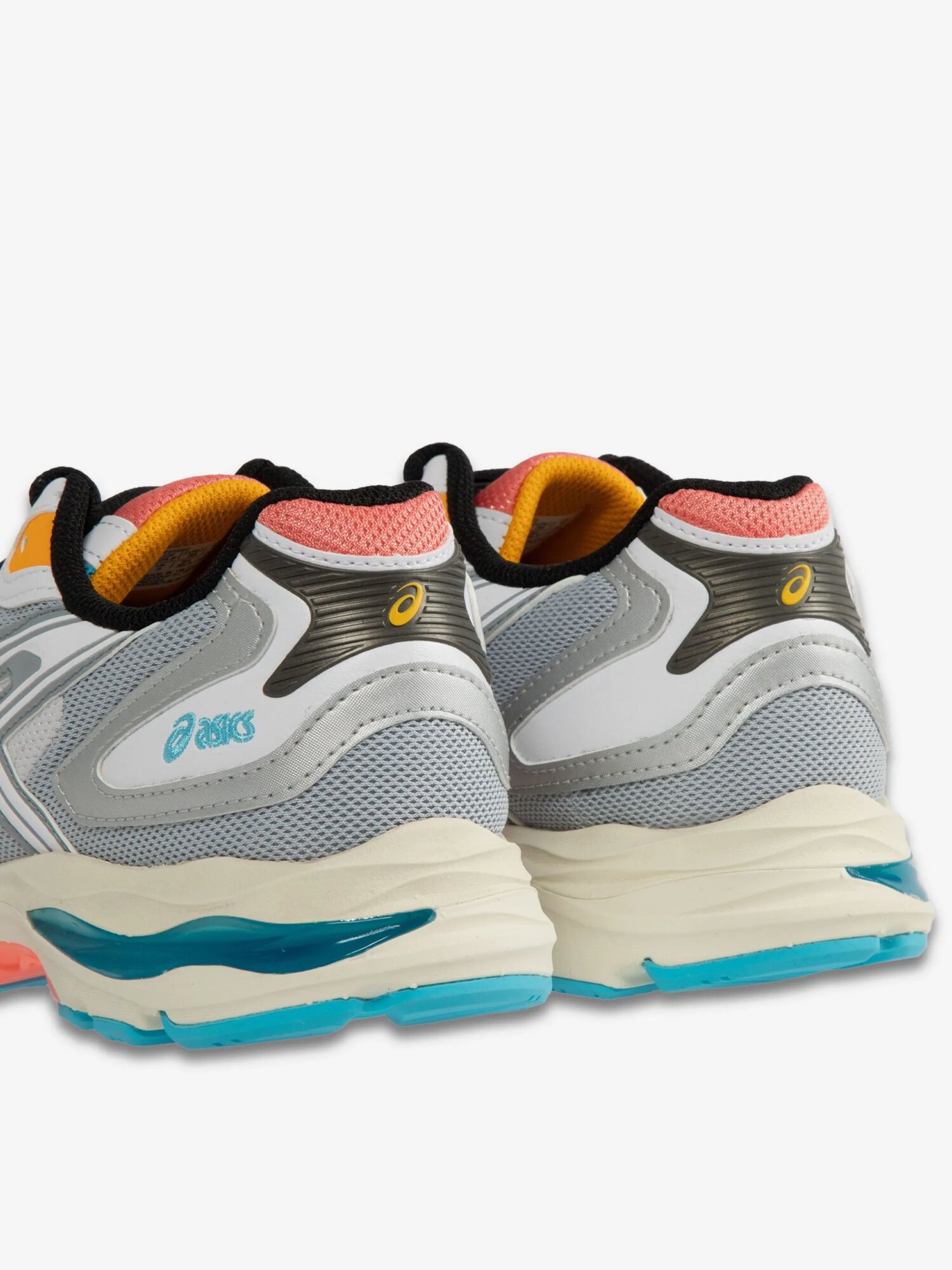 Кроссовки ASICS GEL-K1011, размер 7.5 US, бежевый/белый — фото 1