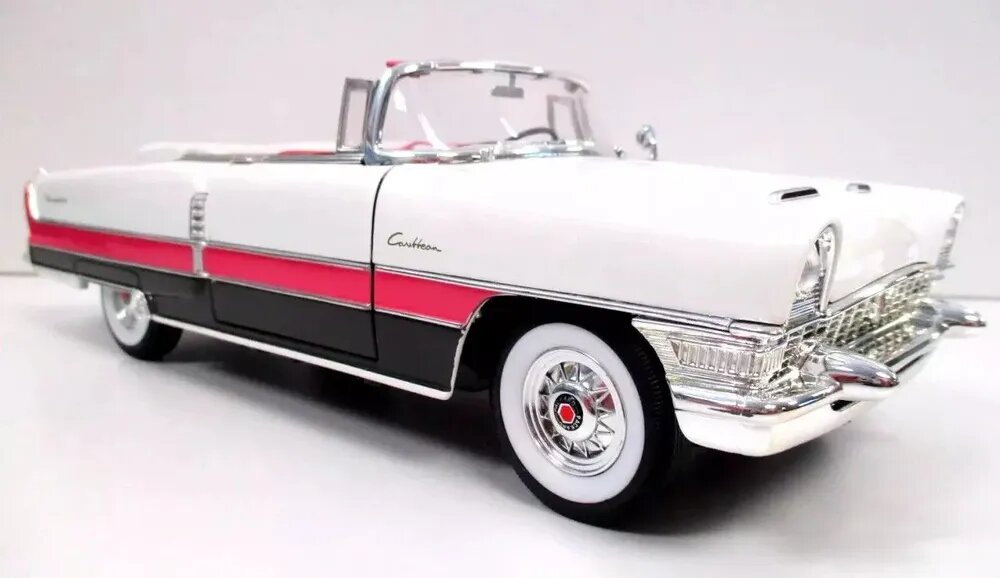 Дорожная подпись 1:18 1955 Packard Caribbean, белый/розовый
