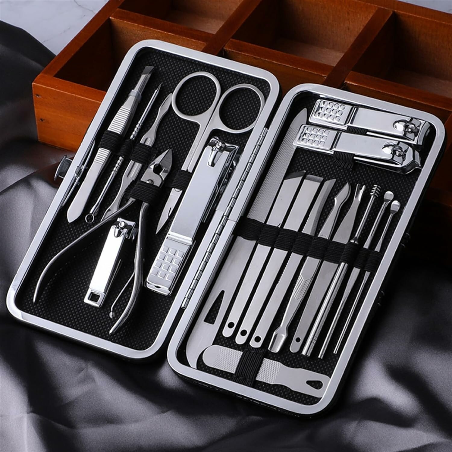 Маникюрный набор мужской, женский 19 предметов / для ухода за ногтями и кожей лица / черный