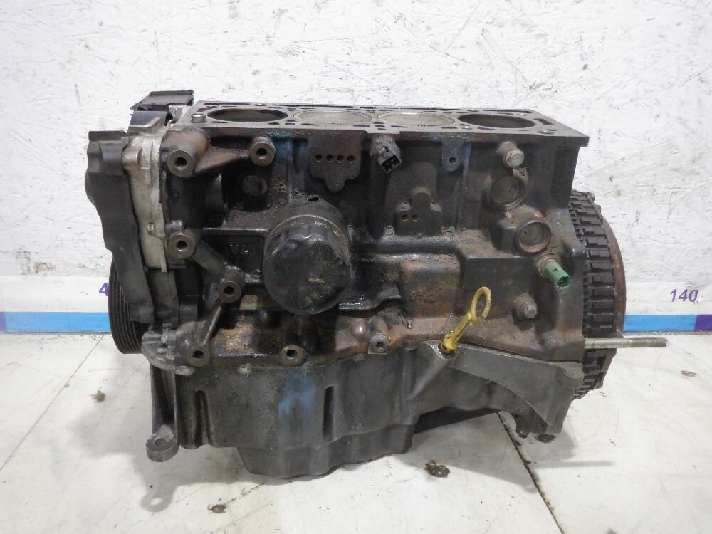 Блок цилиндров Renault Megane I