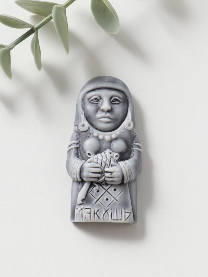 Магнит на холодильник «Макошь», барельеф, 6.5 см