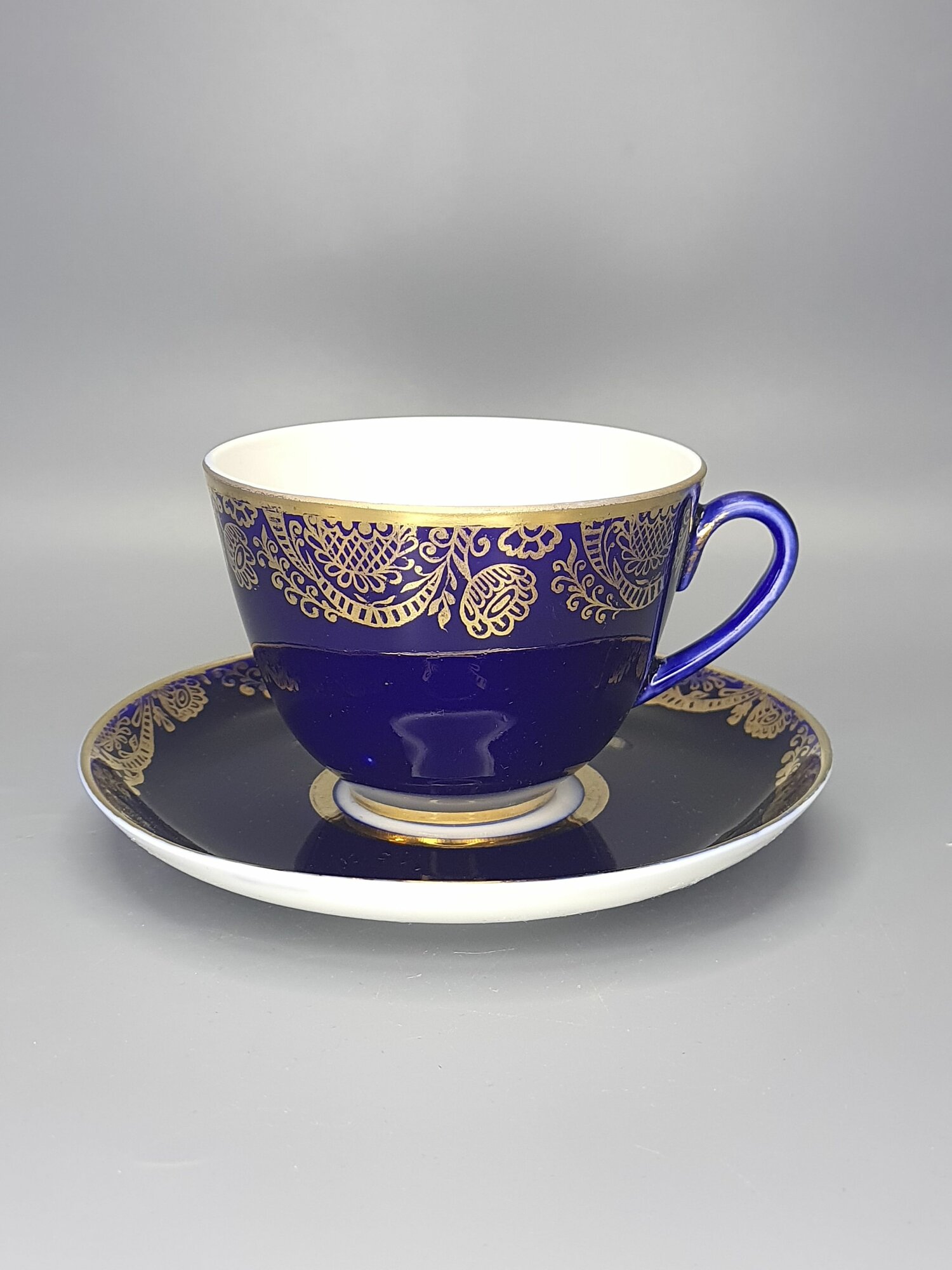 Чайная пара "Золотое кружево", кобальт, золочение, Ленинградский фарфоровый завод (ЛФЗ), СССР, 70-80е гг.