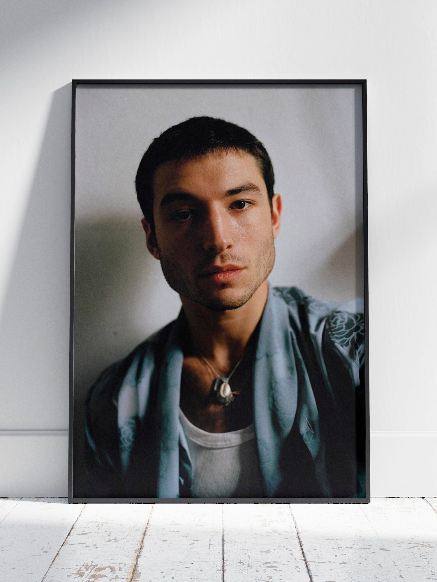Плакат на стену для интерьера Эзра Миллер (Ezra Miller 31) - Постер по актеру фильма, кино, сериала формата A4 (21x30 см)