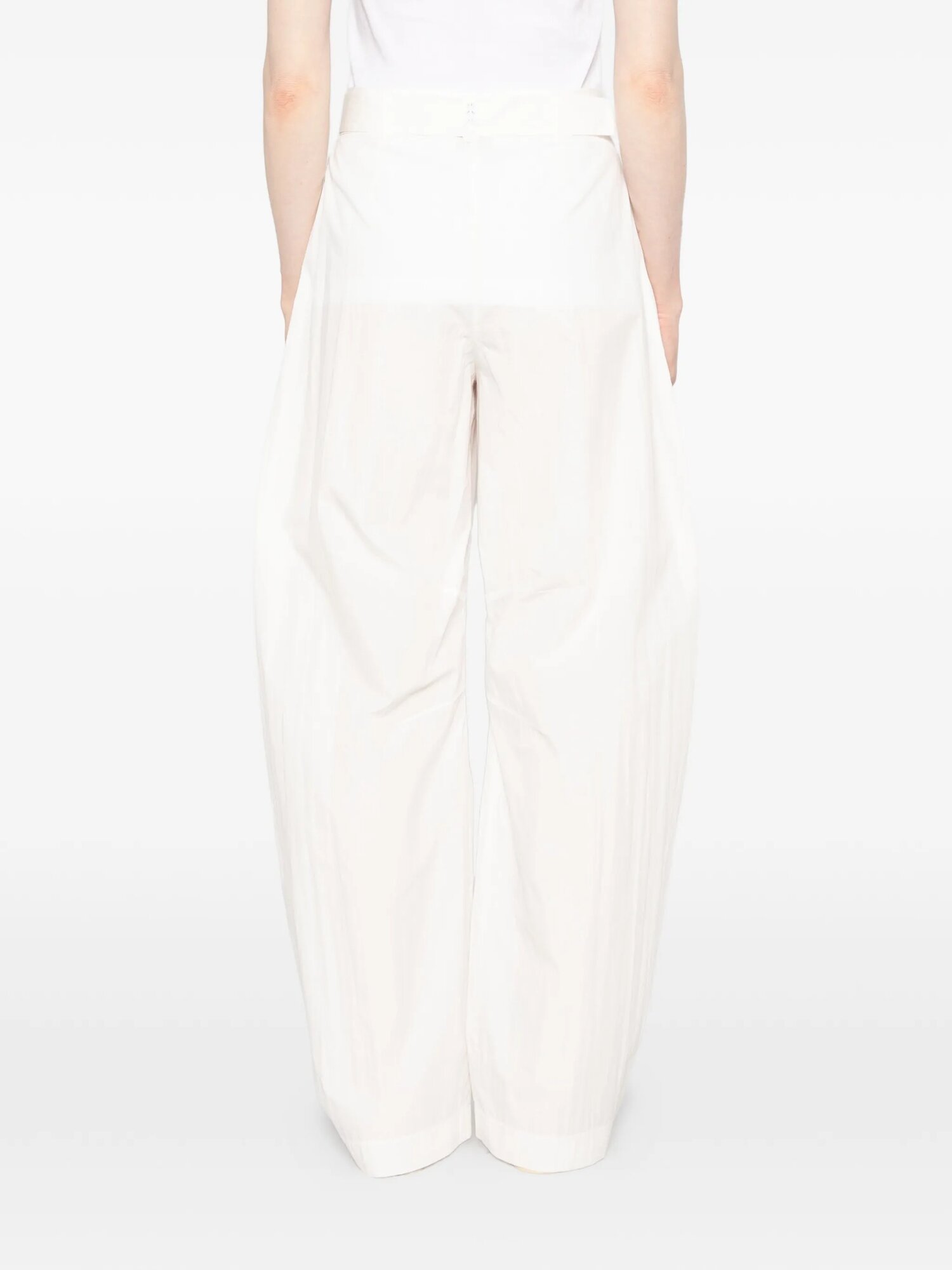 Брюки PATRIZIA PEPE Tapered trousers, размер 46, white — фото 1