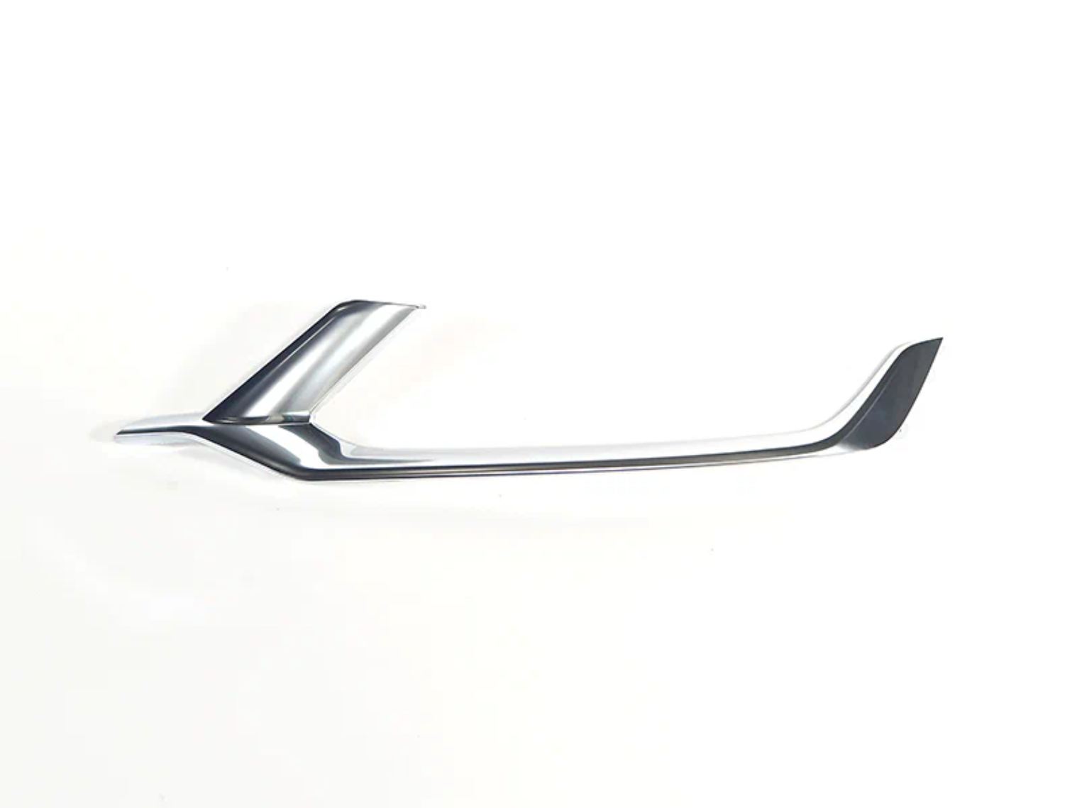 Молдинг под фару левый Geely Coolray (I 2019 - н. в.)/Belgee X50 (2023-н. в.) SHF-01551