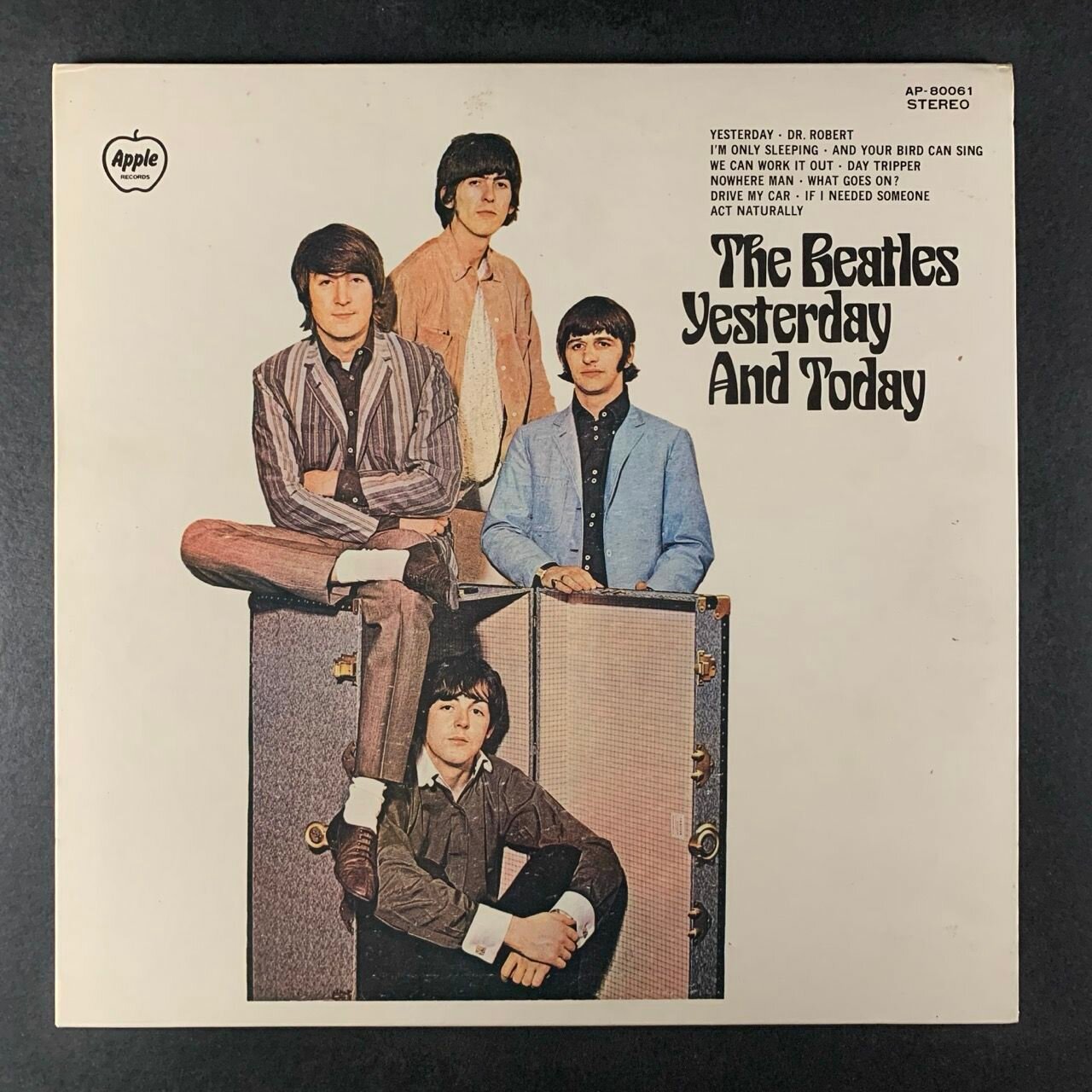 The Beatles - Yesterday And Today (Japan First Press) (б/у виниовая пластинка, LP)