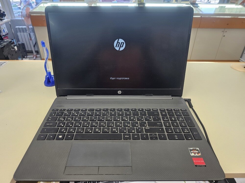 Ноутбук HP; Ryzen 3 3250U, Radeon R7 M440, ОЗУ 12 Гб, SSD 240 Гб БУ уценка