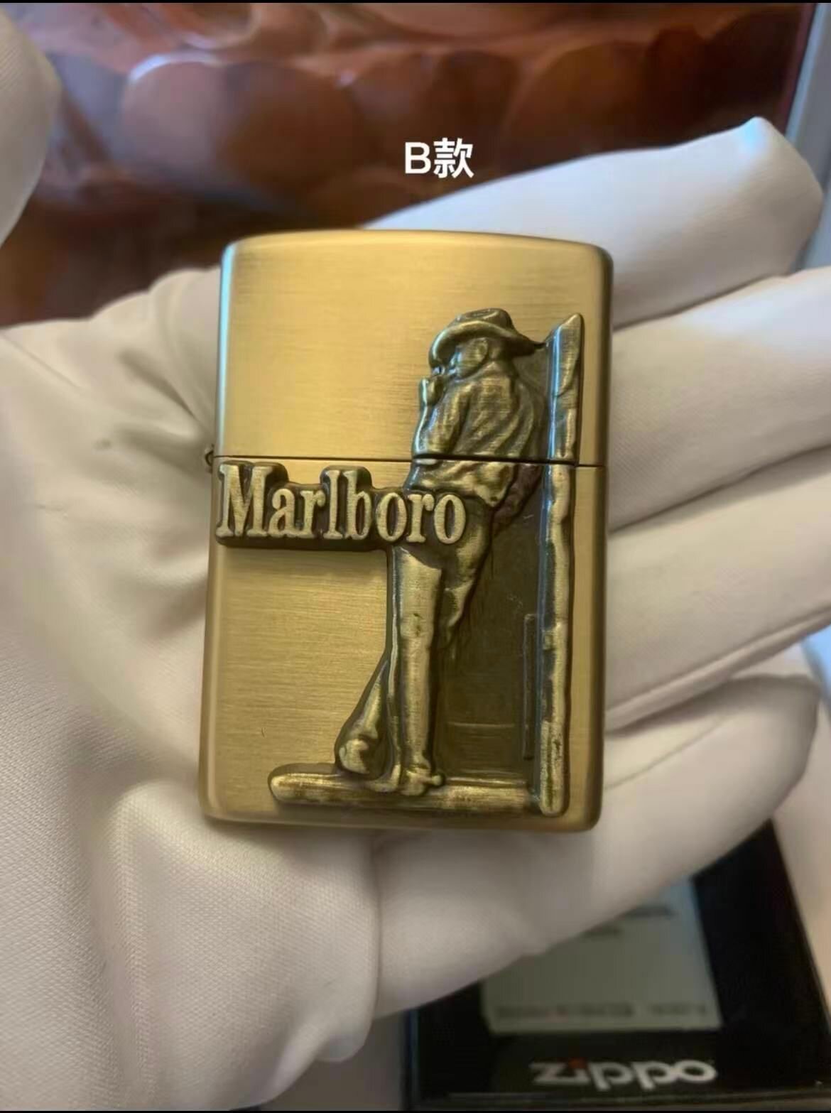 Zippo, "Медь с эффектом состаренного металла Marlboro, Ковбой у столба", пустая(без заправки)