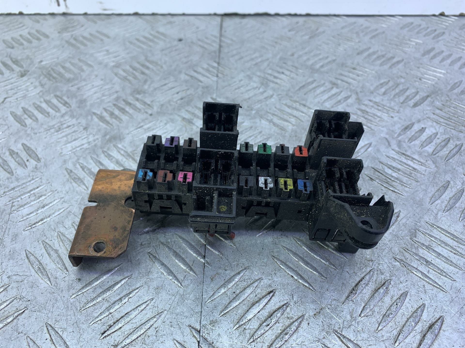Блок предохранителей Mercedes-Benz Vito W639 (2003 - 2010) 2035400150