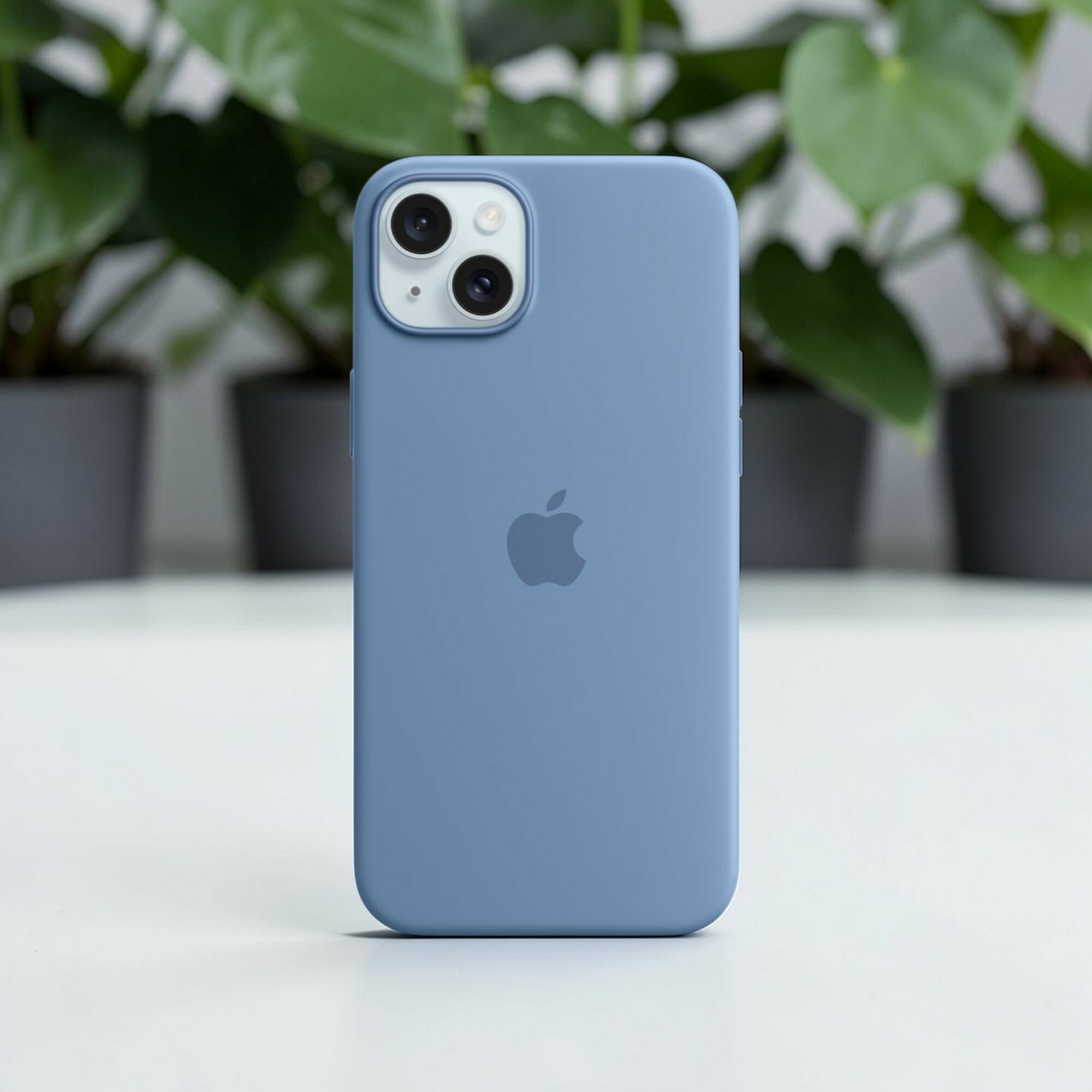 Чехол-накладка SILICONE CASE MagSafe и анимацией для iPhone 15 PRO, голубой