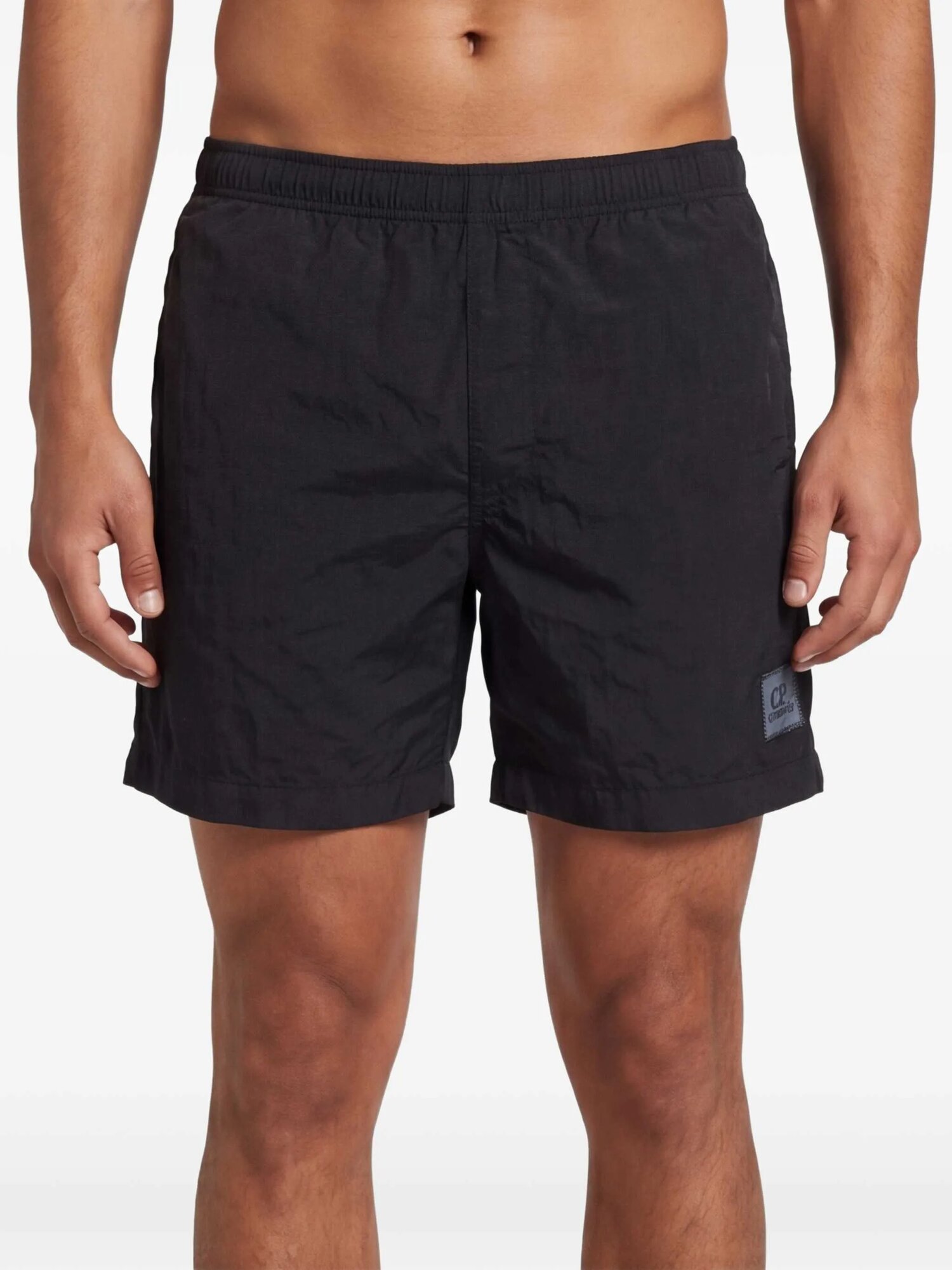Шорты для плавания C.P. COMPANY Logo-patch swim shorts, размер 48 EU — фото 1