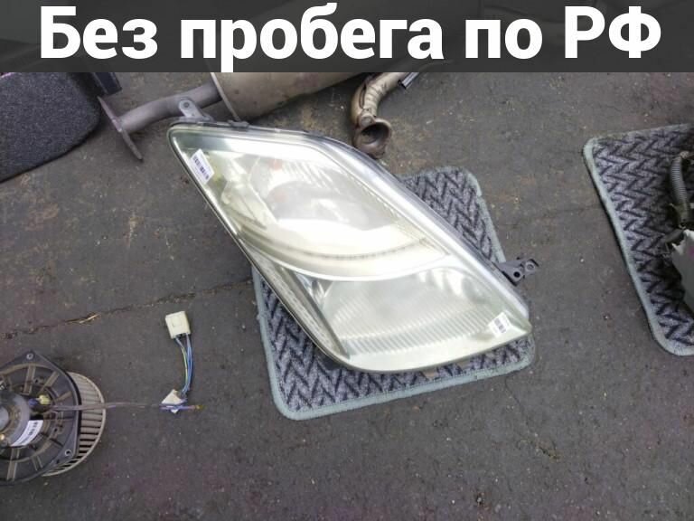 Фара Право с пробегом Toyota Prius NHW20
